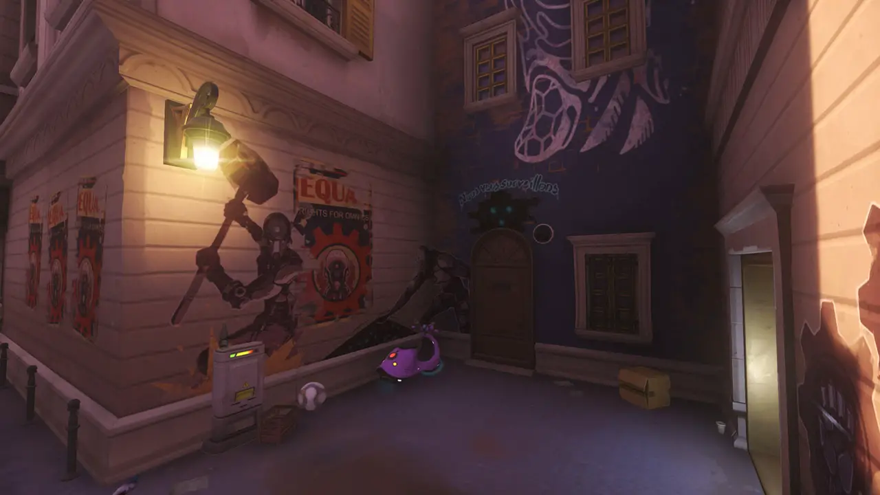 SomeBODY once told me... that you can play the piano in the new Paris ...